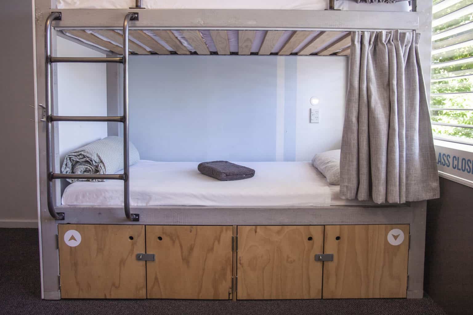 Absoloot Hostel - Snow Machine NZ