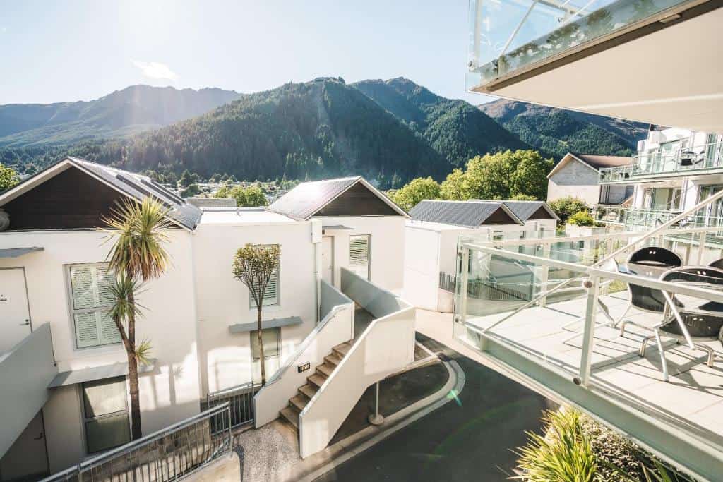 Blue Peaks Apartments - Snow Machine NZ